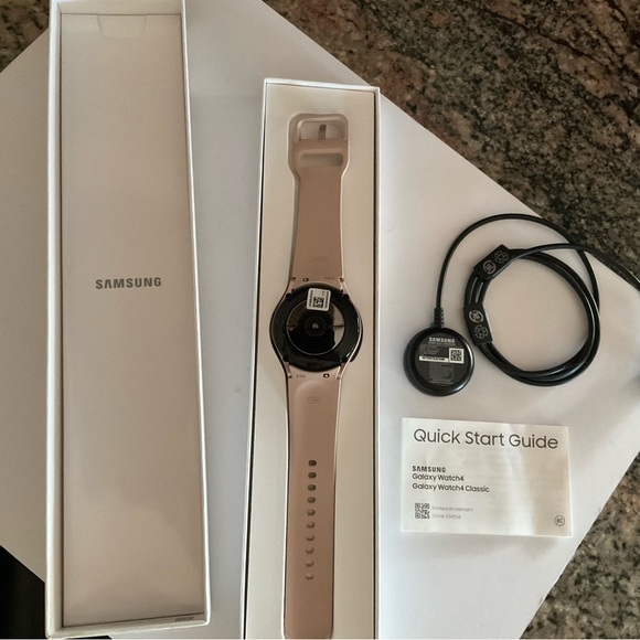 Samsung | Cell Phones & Accessories | Samsung Galaxy Watch 4 4mm Gold ...